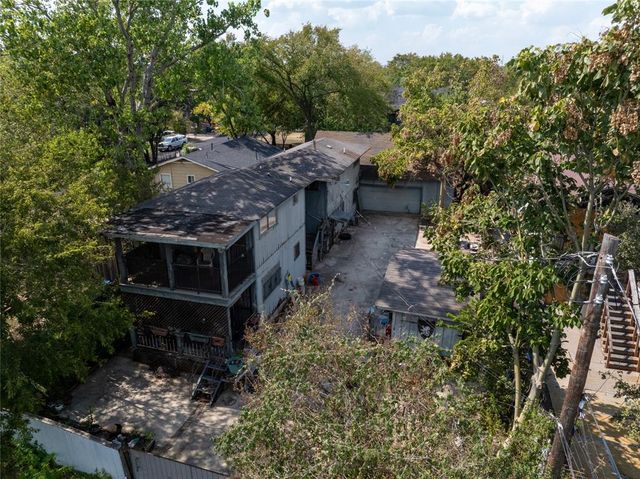 1112 Terry Dr, Austin, TX 78721 - HAR.com